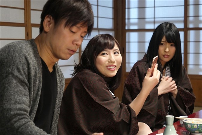 ちょっと危険な町内会の温泉旅行!?旦那さんにバレないように奥さん方(巨乳)をntrせっくすw アダルト ダイナマイトdx