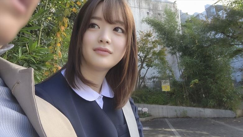 赤ちゃん作ろっ！透き通る白肌の隠れ巨乳美少女は青春スマイルでおじさんを子作りsexに誘う。 アダルト ダイナマイトdx